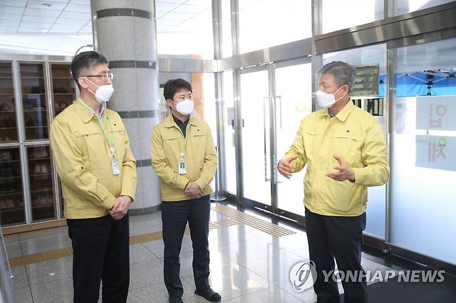 대구보훈요양원 방문한 박삼득 보훈처장