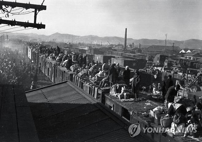 1950년 12월 겨울의 피난 행렬