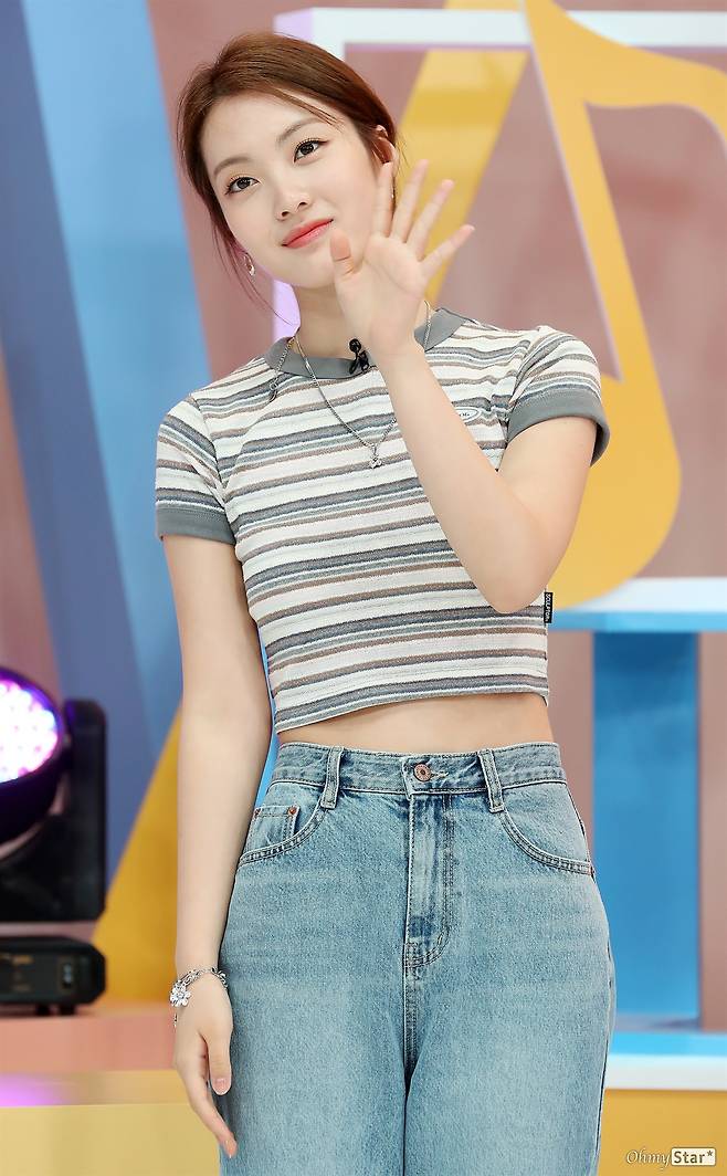 오마이포토 위키미키 루시 하트 떨어지는 눈빛