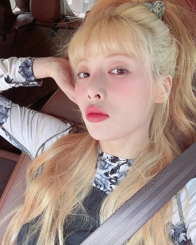 Hyona, fresh blonde Beautiful looks released ..I have been in love for ...