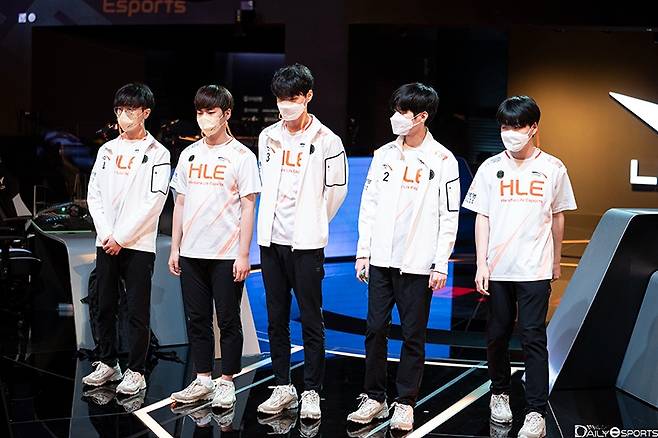 Lck 한화생명 1위 노리던 농심에 2대1 역전승종합