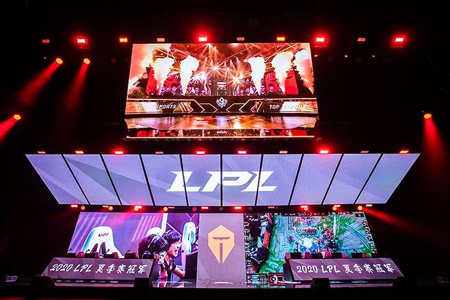 Lpl 노트 Tes Vs Ig 경기 태풍 인파 여파로 연기
