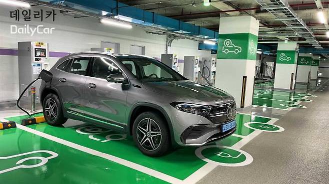 전기차 23대가 동시에 급속충전 가능한코엑스 전기차 충전소 가보니 데일리카