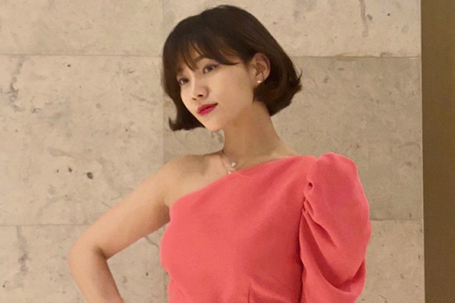 연세대 출신 숨기려 공식 프로필에서 학력 지운 유명 배우 어썸클