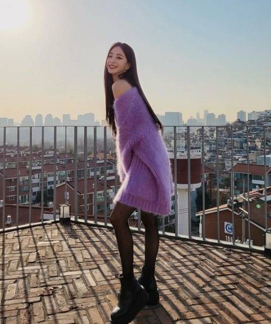 한예슬 근황 가녀린 어깨라인 드러낸 섹시미