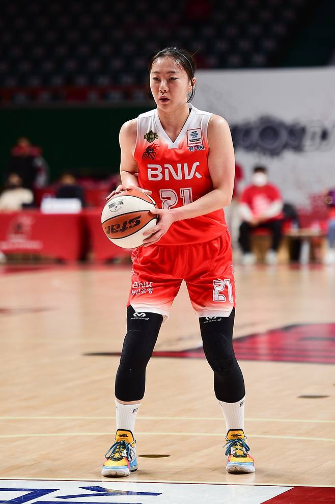 '자유투 성공률 꼴찌' BNK, PO 2경기 90.9%로 돌변