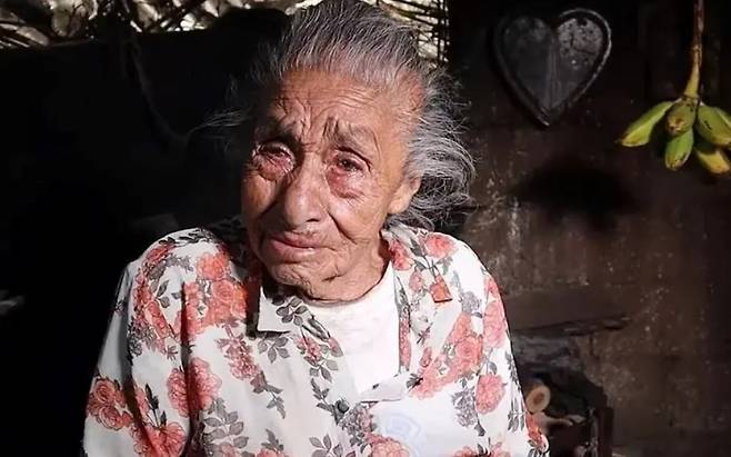 자식 16명에게 버림 받은 97살 할머니 홀로 세상 뜨는 게 소원