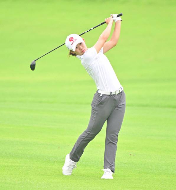 슈퍼 루키 계보 잇는 황유민 프로 전향 후 정규투어 데뷔전 Klpga Kg·이데일리 오픈