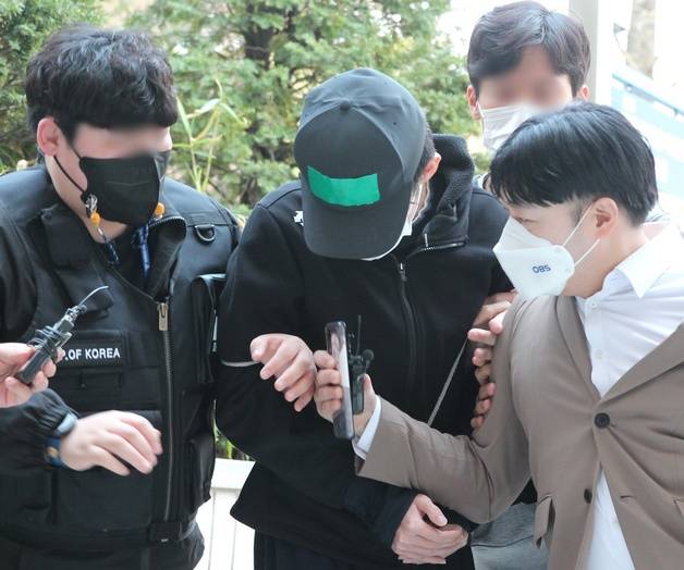 왜 잠 깨워 교사 찌른 살인미수 고교생 징역5년 불복해 항소