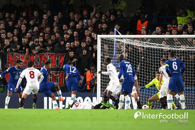 Ucl 리뷰 오바메양 공중제비 폭발 첼시 밀란에 3 0 대승첫 승조 2위 도약