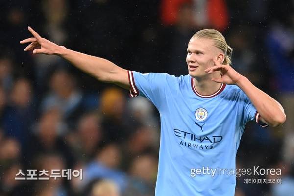 멀티골 홀란드 공식전 9경기 연속 골맨시티 Ucl 3연승 질주