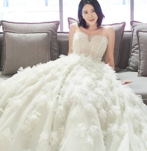Jang Mi-inae , Wedding Dress Full-Speed Pictures..."Let's Meet ...
