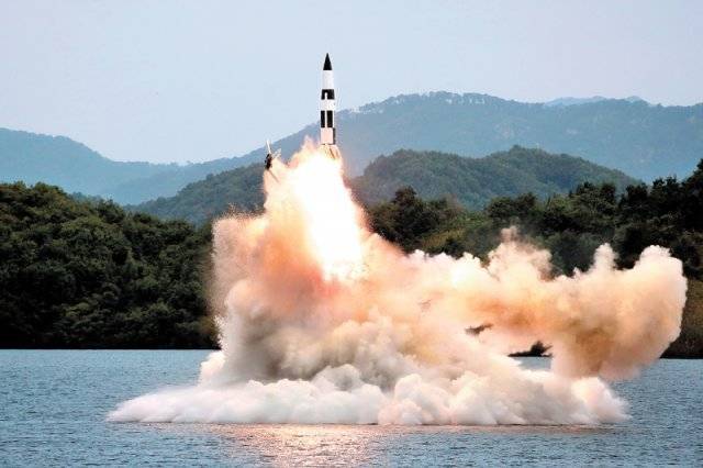 北 저수지서 미니 Slbm 발사 南 겨냥 전술핵 노골적 위협