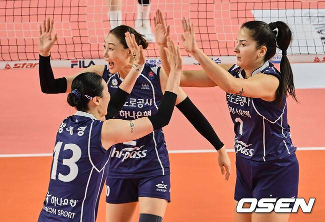 박정아 없이 승리! 김종민표 ‘불짬뽕’ 배구 맵네…GS칼텍스 상대 시즌 첫 승 [오!쎈 김천]