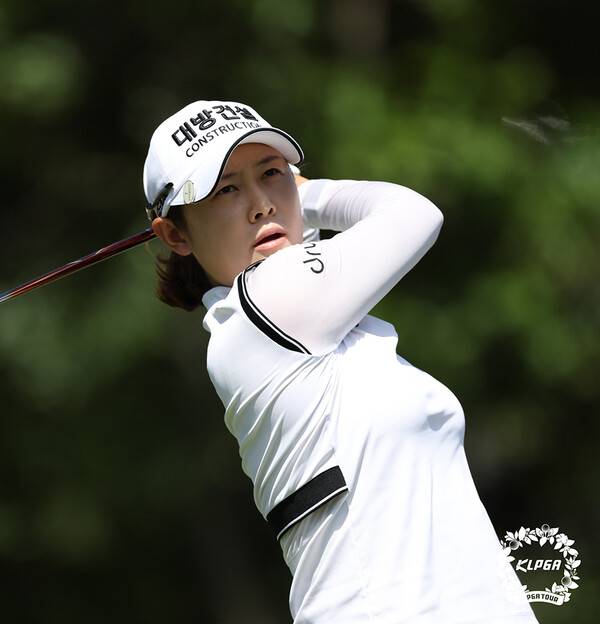 11년의 우승 갈증 정연주 에쓰오일 챔피언십 1r 단독1위 Klpga