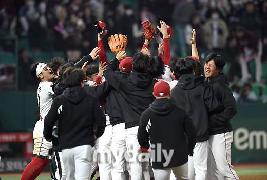 [MD포토] SSG '창단 첫 우승'