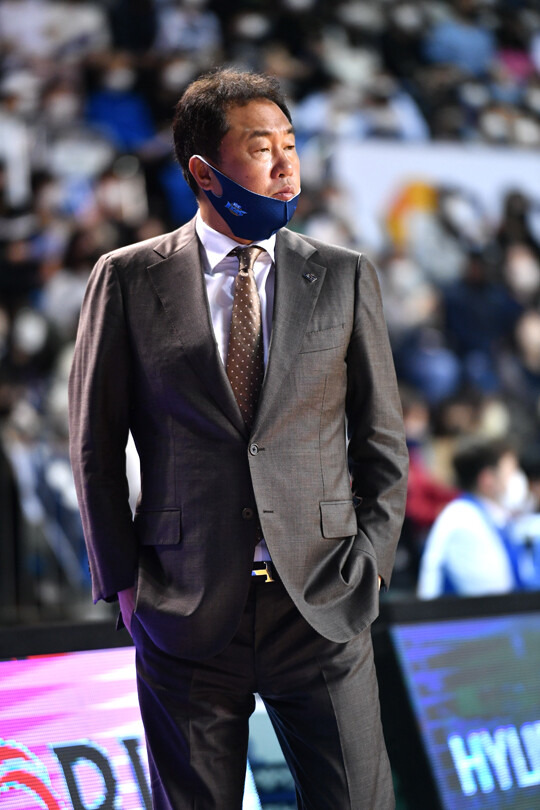 경기 전 전창진 Kcc 감독 마레이 수비 빠른 공수 전환이 중요” 조상현 Lg 감독 이승현과 제퍼슨의 컨디션이 좋다”