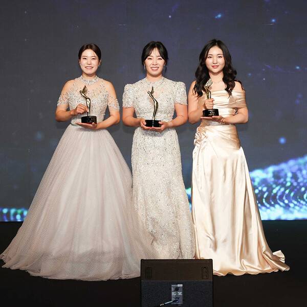 여자골프 스타들 총출동한 Klpga 대상 시상식으로 피날레