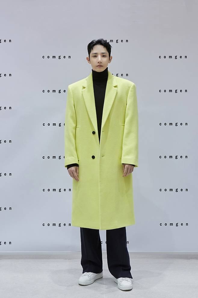 이수혁 난리난 하남 팬심 흔든 강렬한 젠더리스 레몬 코트룩 패션엔