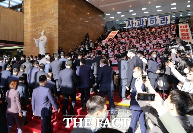 올해 사자성어 과이불개여야 잘못하고도 안 고쳐