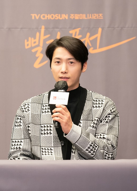 빨간 풍선 이상우 문영남 작가 기대에 못 미쳐 죄송15년 기다렸다