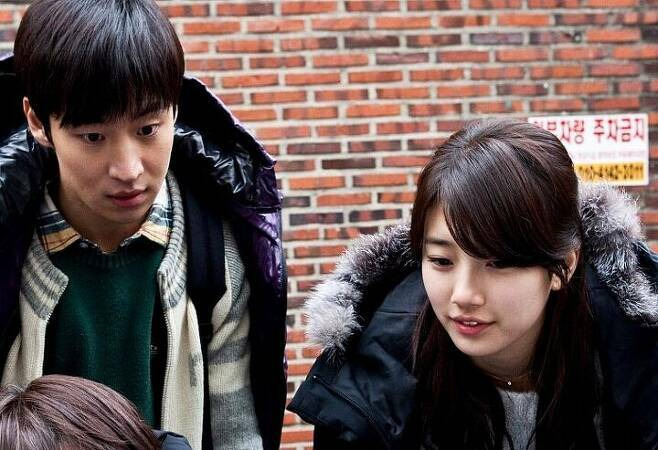 얼마나 피곤했으면작품 촬영중 자버린 남녀 톱스타 필더무비