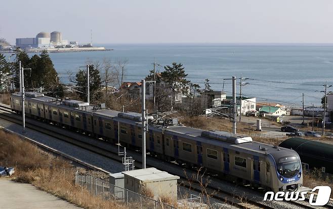 동해선 개통 1년 태화강역 이용객 급증광역생활권 대중교통 정착