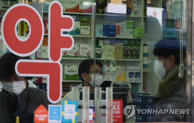약국 이어 편의점도 감기약 품귀 1일 1짤