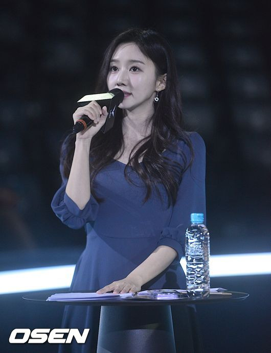 윤수빈 아나 ‘차분한 진행 사진
