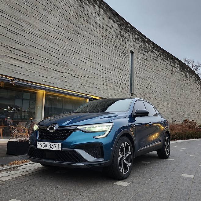 충전 불편한 전기차 고집할 필요있나? 실 연비가 압권인 XM3 E-TECH HV [하이브리드차 시승기] | M투데이