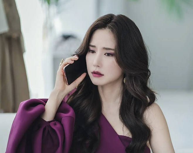 40살에 첫아이 가진 유명 여배우결혼 4년만에 임신경사 어썸클