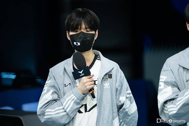 Lck 데프트 김혁규 1세트 순간 이동 뭐에 홀린 듯 탔다