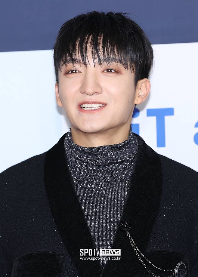 포토s 위댐보이즈 바타 깔끔한 외모