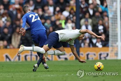 Bbc도 진짜 이상해지예시 퇴장→var→경고 번복 판정