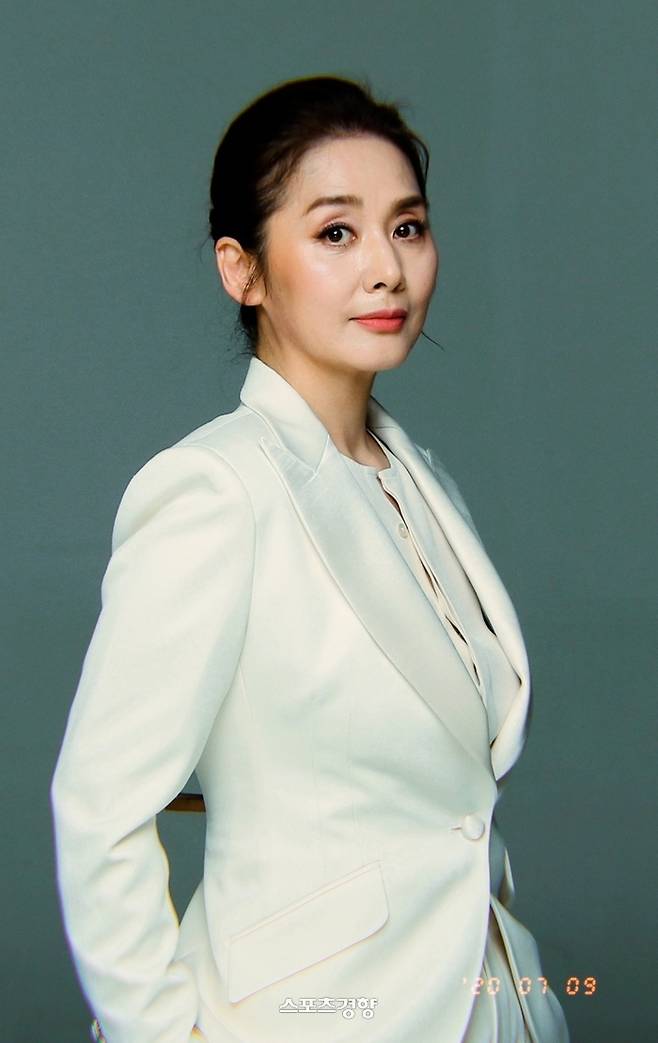 ‘금이야 옥이야 이응경 재벌가 무남독녀 황찬란 役