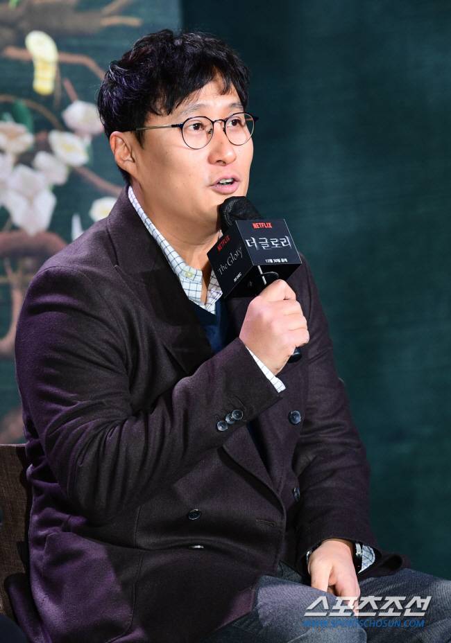 'The Gloria ' Director Ahn Gil-ho, James Stewart Reasons for ...