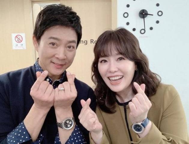 잉꼬 부부 향한 이혼 폭격문제 많은 유튜브발 가짜 뉴스 Ten이슈