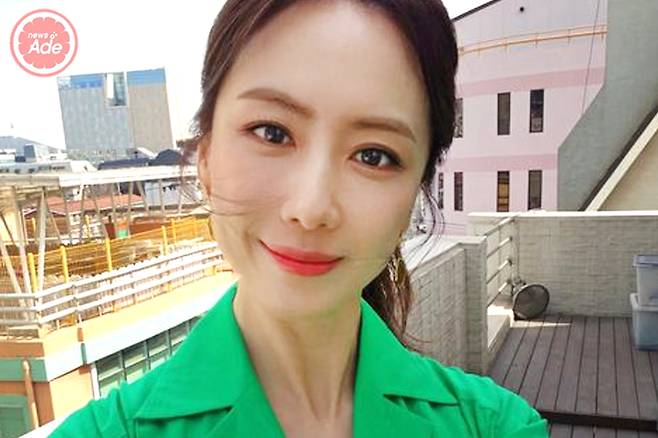 미혼인 줄 알았는데 벌써 21살 아들 있다는 여배우의 나이 뉴스에이드