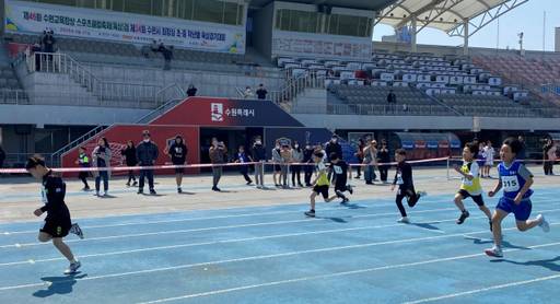 영동초 도은기·이가람 수원육상대회 남녀 5년 100m 정상