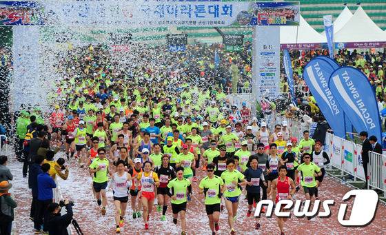 군산새만금국제마라톤 9일 5000여명 달린다5개구간 교통통제