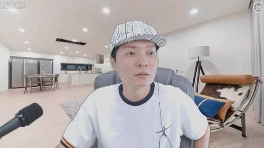 Shin Jung-hwan spits in my face.