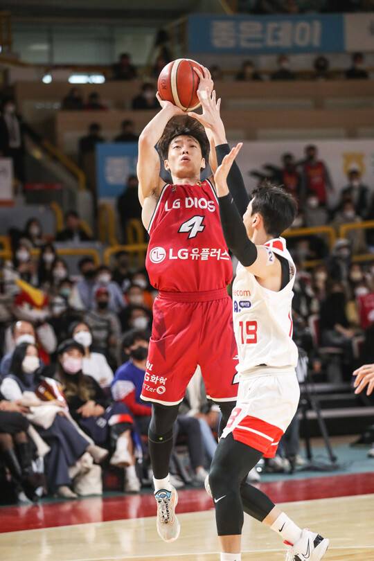 [KBL 4강 PO] 수비와 어시스트에 쏟은 힘, 득점은 만들지 못한 이재도