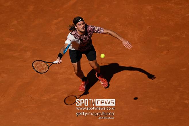 Atp 치치파스 바르셀로나 오픈 16강 진출시너도 2회전 통과