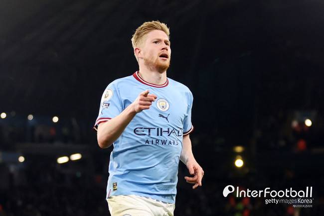 [EPL 리뷰] '역전우승 코앞!' 더 브라위너 2G 1AS-홀란드 33호골 폭발...맨시티, 아스널에 4-1 대승