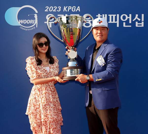 공식 무대에 처음 모습을 보인 임성재의 아내 [KPGA]