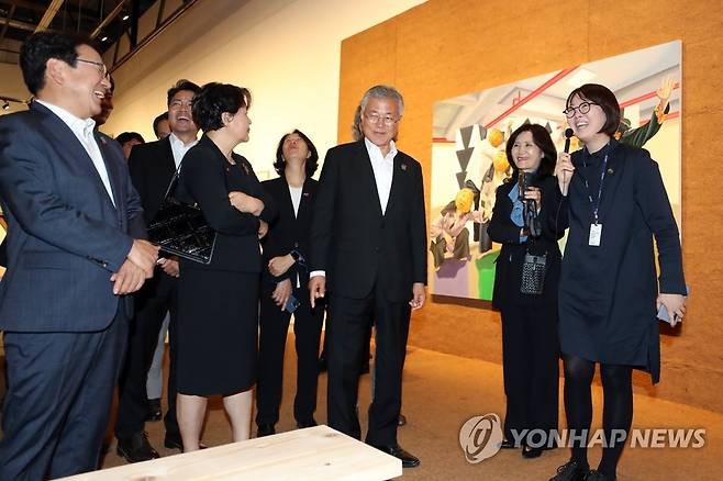 문재인 퇴임 후 첫 광주 방문5·18에 큰 빚 져종합