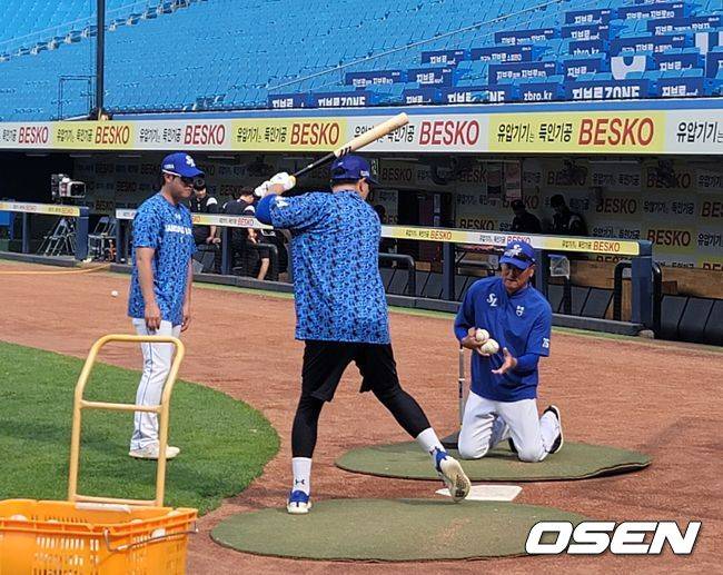 '팀타율 8위' 삼성, 26일부터 3인 타격 코치 체제...1958년생 타치바나 퓨처스 코치 콜업 [오!쎈 대구]