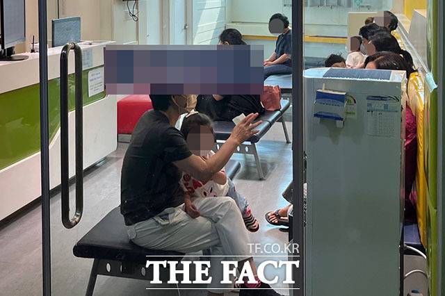 새벽 4시부터 줄서요연차내고 소아과 오픈런