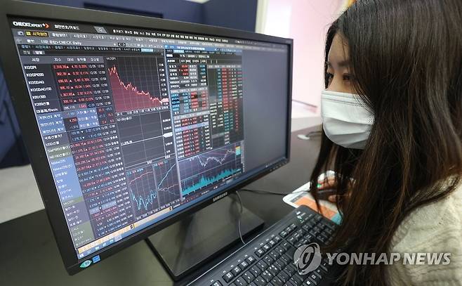 금감원 해외채권 투자 시 환율변동 위험 고려해야
