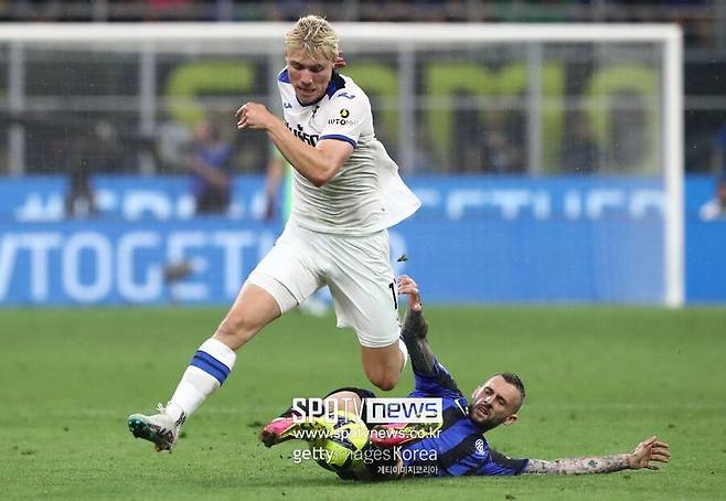 1년 만에 이적료 245억→1407억 급상승난감한 맨유 유망주 임대로 보낼게